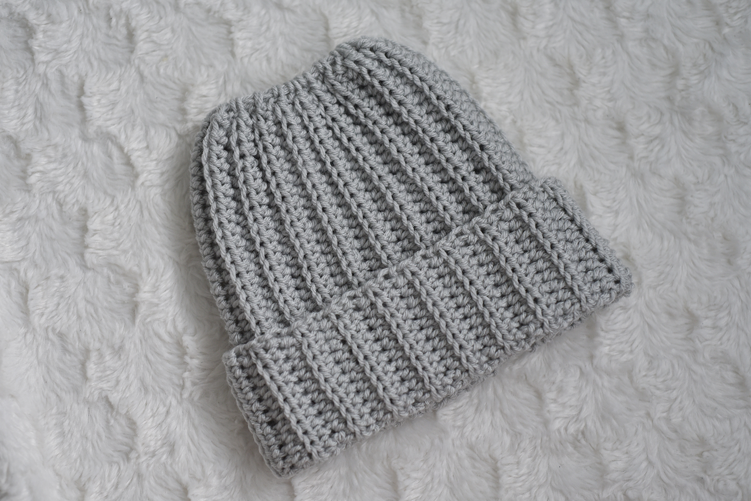 Easy Breezy Bun Beanie - Free Crochet Pattern - The Turtle Trunk