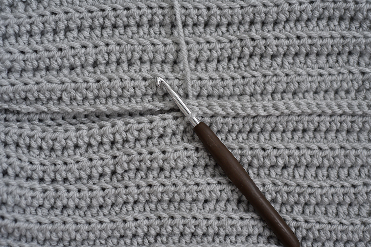 Easy Breezy Bun Beanie - Free Crochet Pattern - The Turtle Trunk