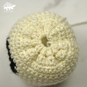 BOO Pumpkins - Free Crochet Pumpkin Pattern - The Turtle Trunk