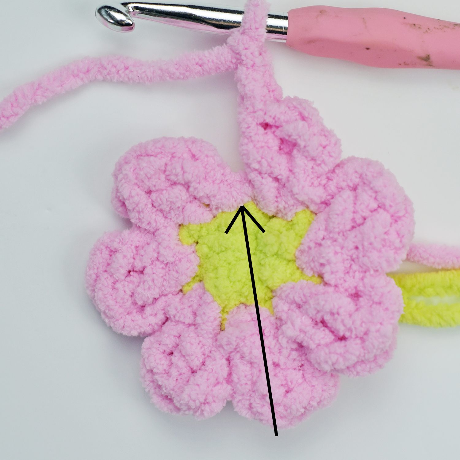 Flower Facial Scrubbies - Free Easy Crochet Pattern - The Turtle Trunk